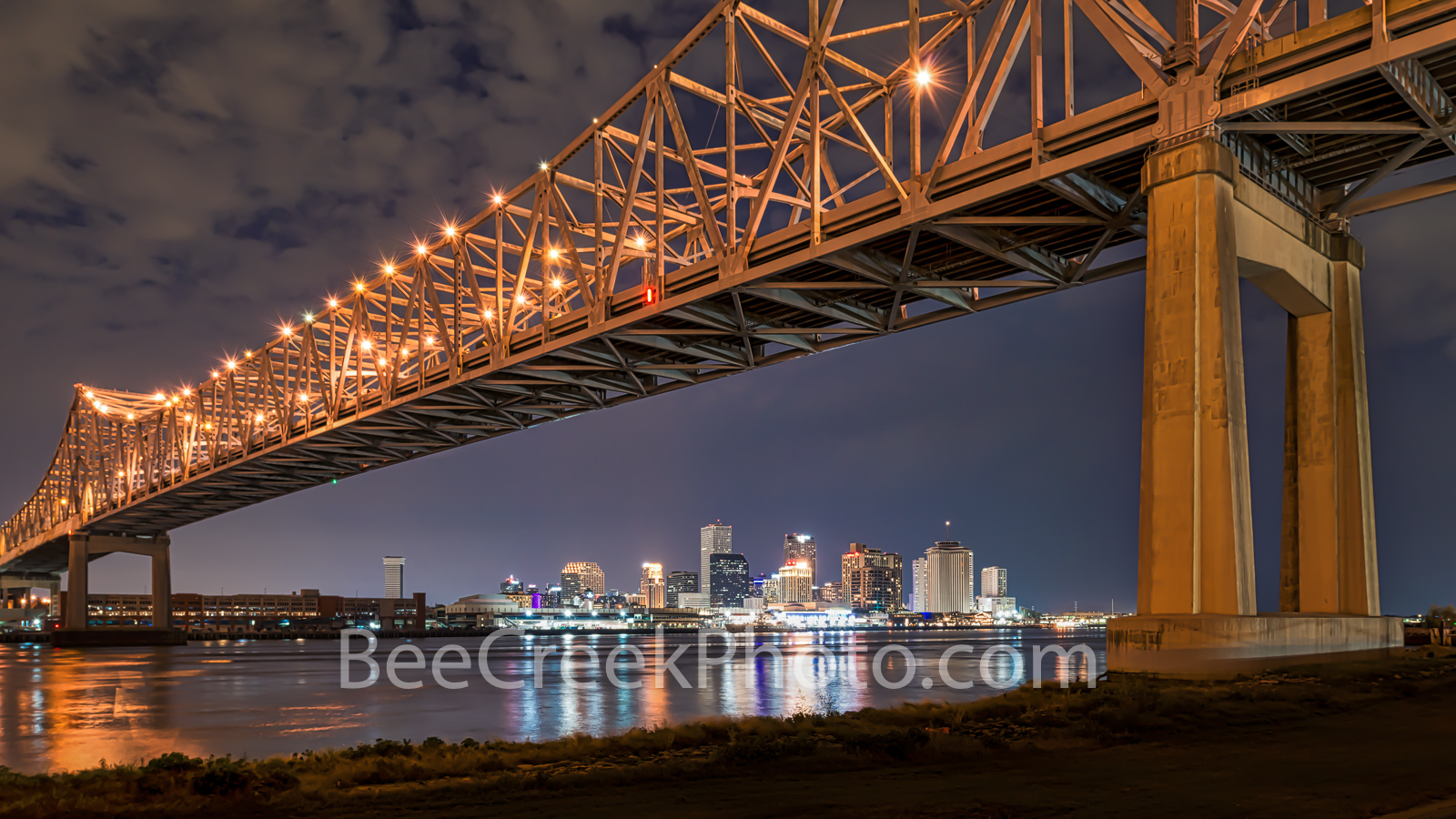 new-orleans-skyline-bridge-2
